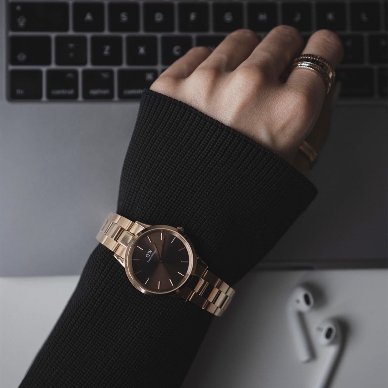 Black Friday Watches For Women - view all deals here | DW
